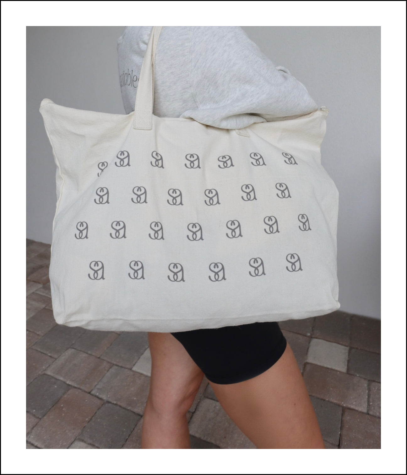 SYDNEY ADAMS TOTE – Sydney Adams